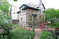 1887 Victorian in Chicago, Illinois - OldHouses.com