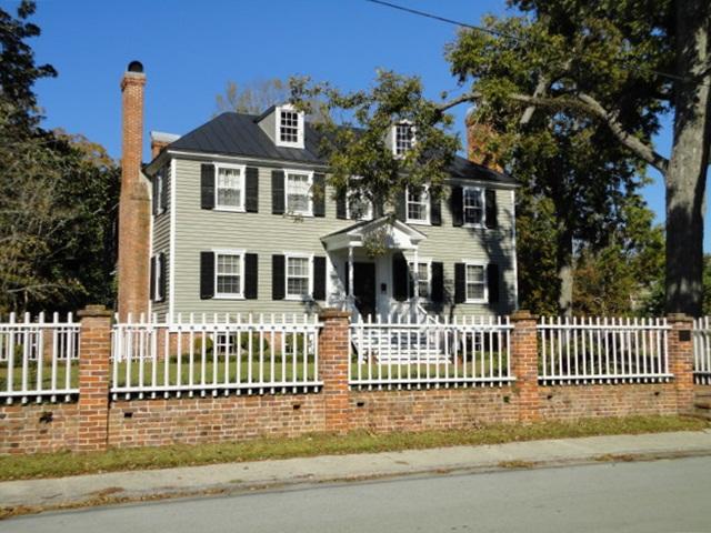 1767 Historic Home For Sale in New Bern, North Carolina - OldHouses.com