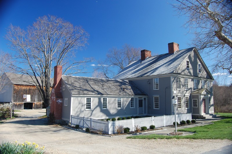 1782 Georgian Colonial Farm in Harvard, Massachusetts - OldHouses.com