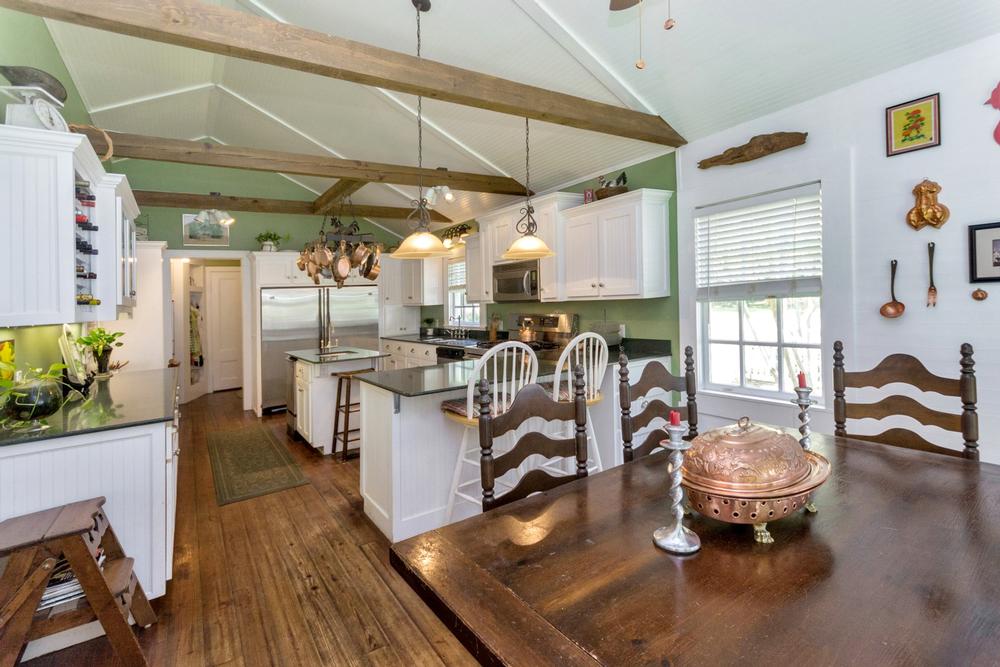 c. 1852 Farmhouse For Sale in Montrose, Alabama - OldHouses.com