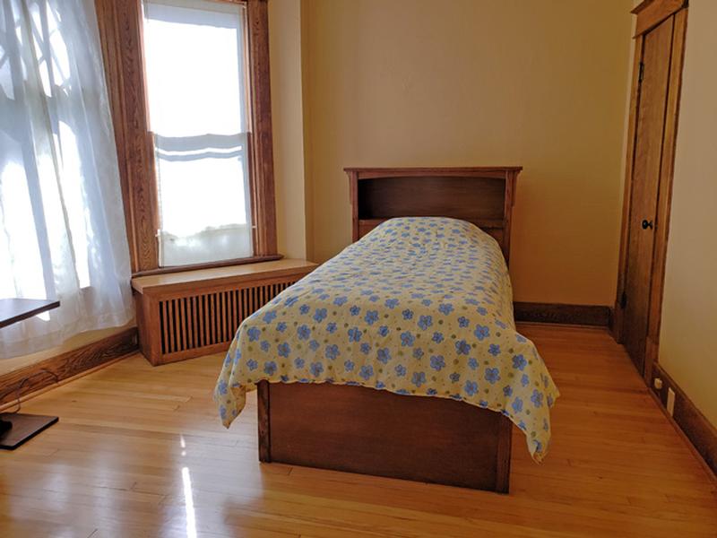 1890 Victorian Sold in Marshfield, Wisconsin - OldHouses.com