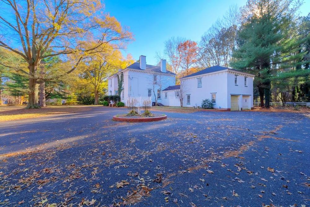 1841 Colonial For Sale in Georgetown, Delaware - OldHouses.com