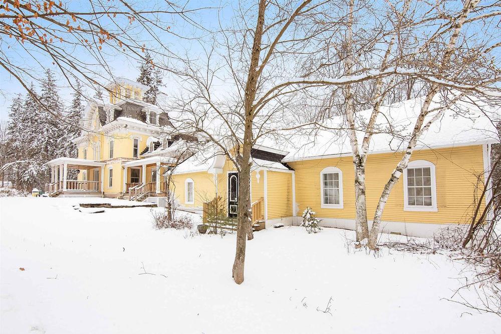 1818 Italianate Under Contract in Highgate Center, Vermont - OldHouses.com